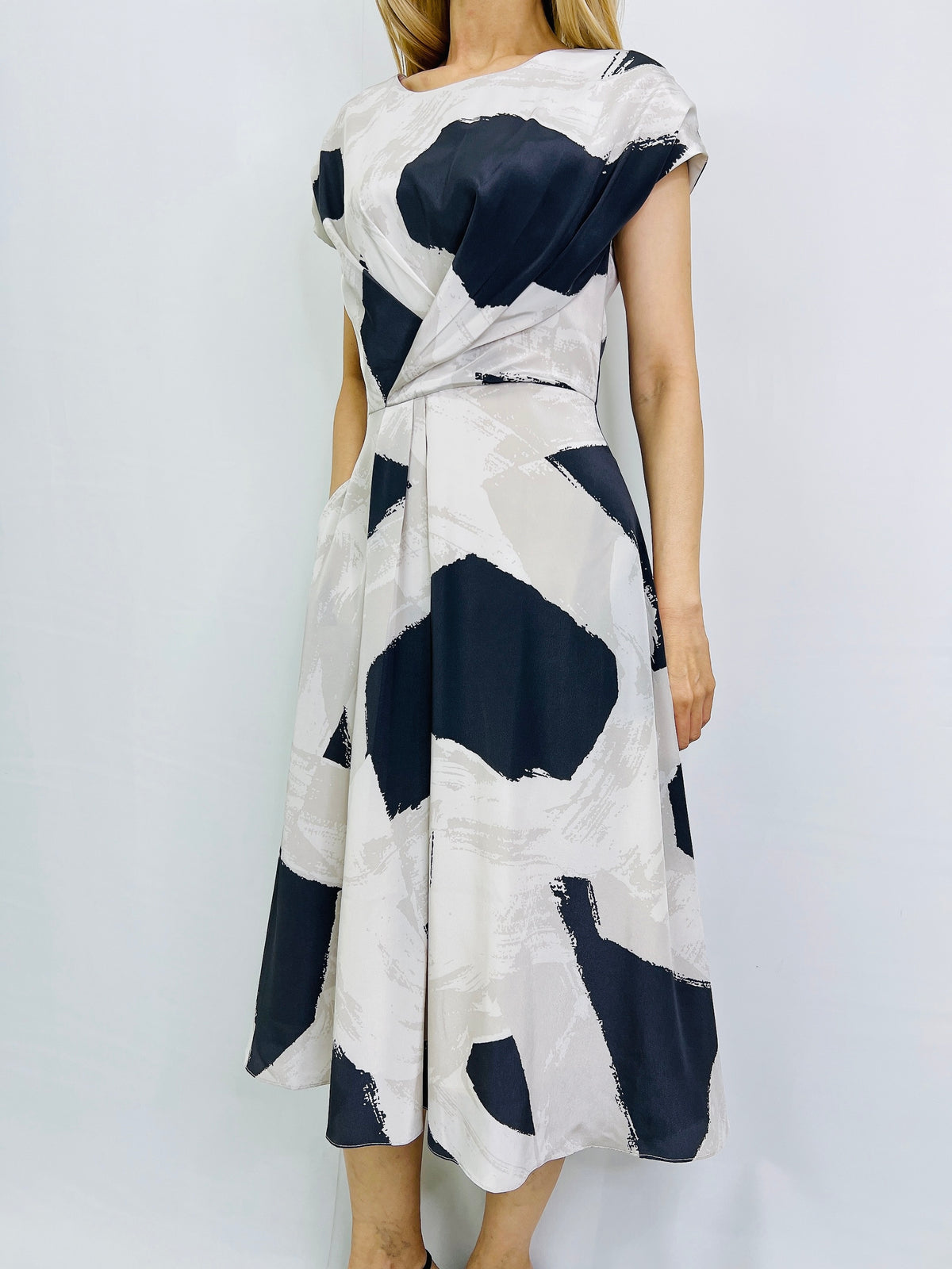 Navel Dress in Print – LVER INTERNATIONAL